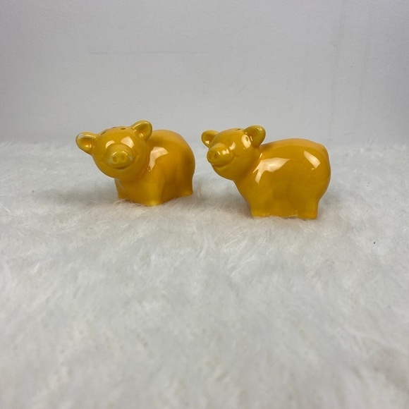 Hobby Lobby | Kitchen | Pig Salt And Pepper Shakers Farmhouse Decor ...